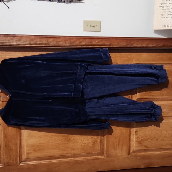 Victoria's Secret | Pants & Jumpsuits | Victorias Secret Velour Set ...